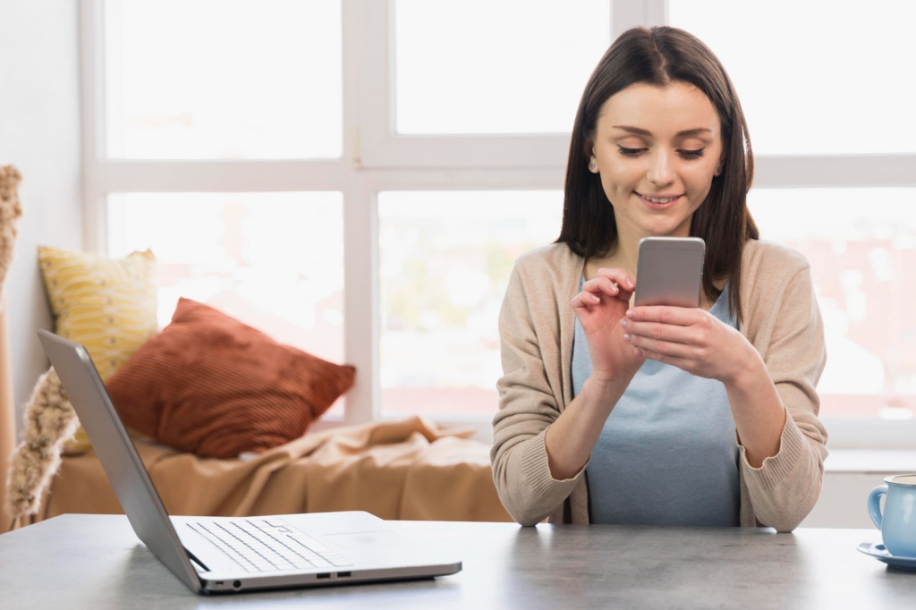 How GIFs in Text Message Marketing Can Boost Engagement